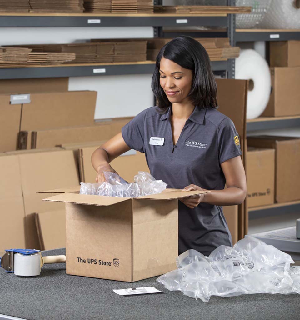 Franchise Business | The UPS Store - Become a Part of One of the Best ...